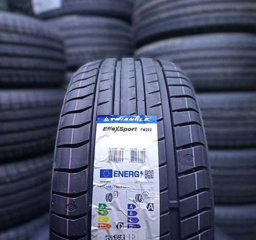 Triangle EffeXSport TH202 235/35 R19