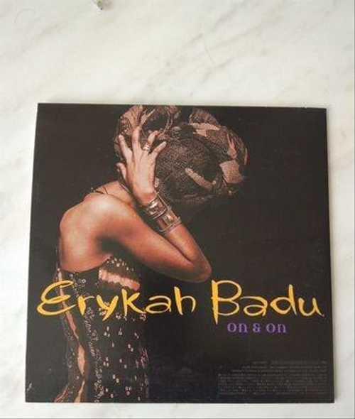Виниловая пластинка: синглы D'Angelo и Erykah Badu