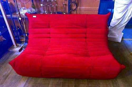 Красный диван маршмеллоу