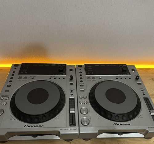 Pioneer CDJ-850 x2