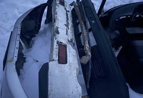 Задний бампер mitsubishi space runner