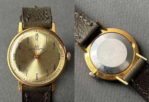 Луч тонкий корпус СССР - мужские наручные часы