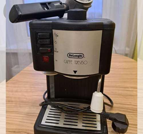 Кофеварка рожковая delonghi