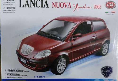 Сборная модель Lancia Nuova Ypsilon 1:24