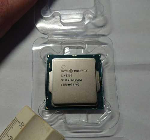 Процессор Intel Core i7-6700