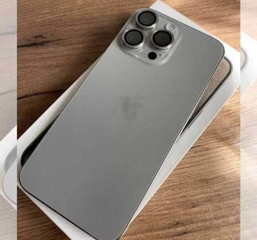 iPhone 15 Pro Max, 256 ГБ