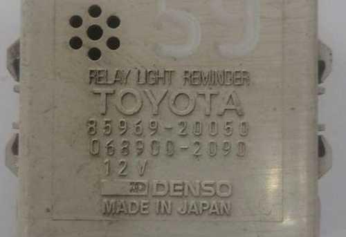 Блок управления светом Toyota Corona