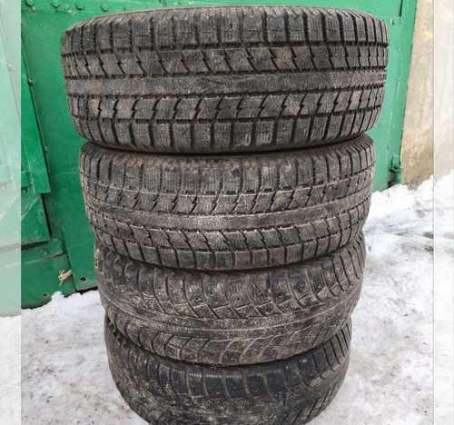 Toyo Observe GSi-5 205/65 R15