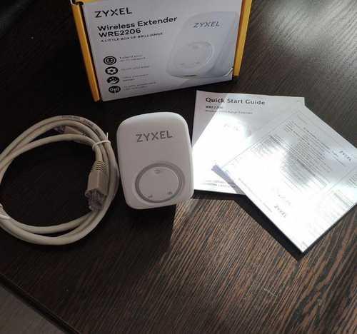 Усилитель wi fi сигнала Zyxel WRE2206