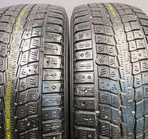 Dunlop SP Winter Ice 01 215/65 R16 102T