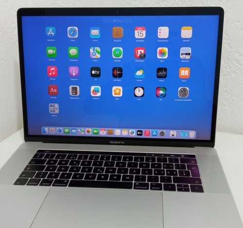 Macbook Pro 15 2017 mid, 16gb, 256gb. A1707