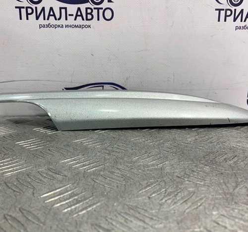 Накладка рейлинга передняя правая Ford Kuga 2 2.0