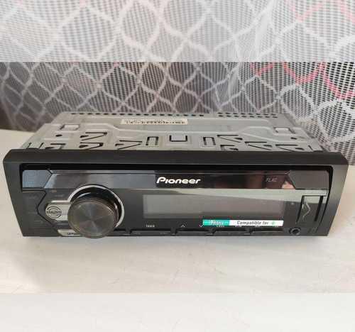 Магнитола Pioneer MVH-S110UI