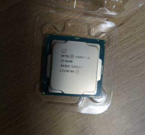 Процессор Intel Core i3-8100