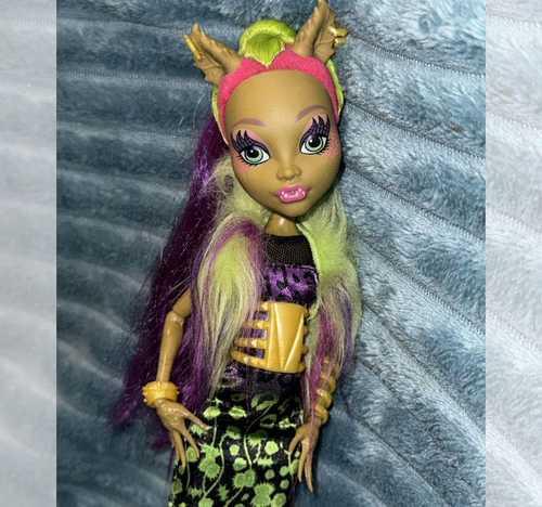 Кукла monster high freaky fusion Венера и Клодин