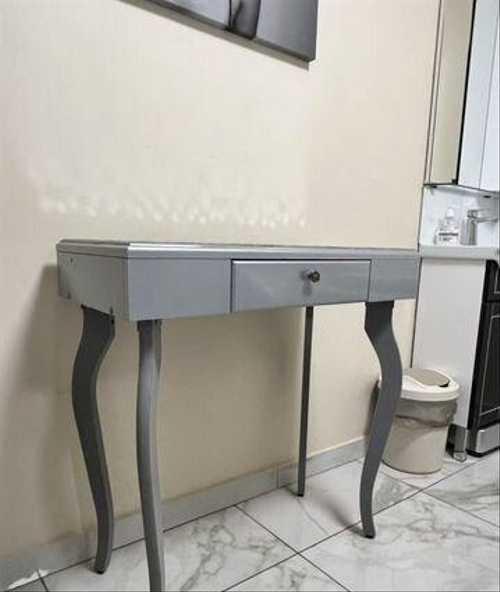 Маникюрный стол, Туалетный столик