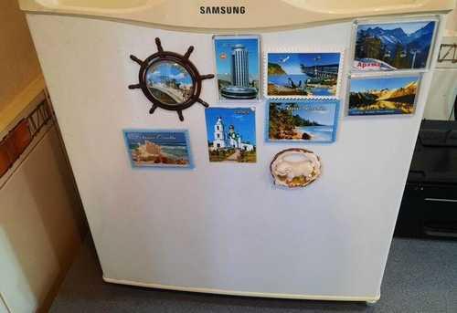 Холодильник бу маленький Samsung SG06dcgwhn