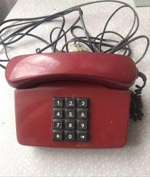 Кнопочный телефон СССР