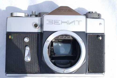 Плёночный фотоаппарат Зенит ттл ранний Гелиос-44м