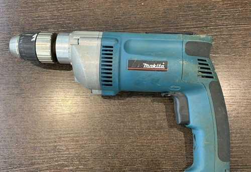 Дрель makita DP4003
