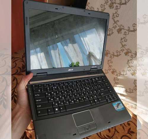 Acer extensa 4220