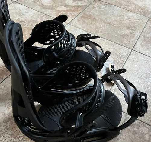 Крепления для сноуборда burton genesis X est M