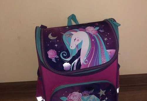 Рюкзак школьный для девочки с единорогом