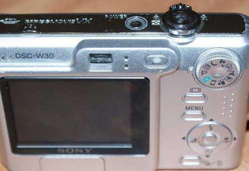 Фотоаппарат Sony cyber shot dsc w30 на запчасти