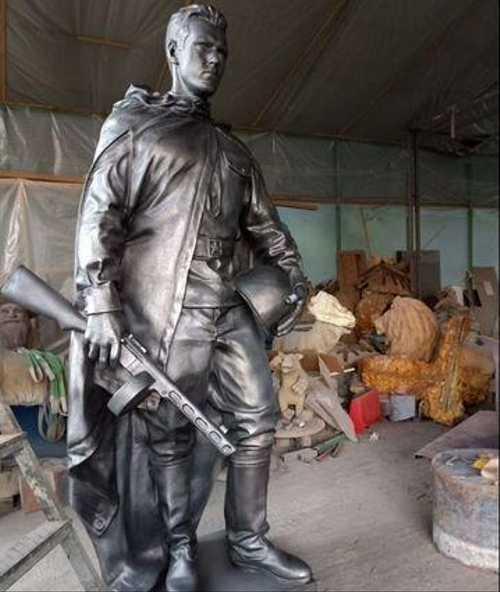 Скульптура Воин освободитель