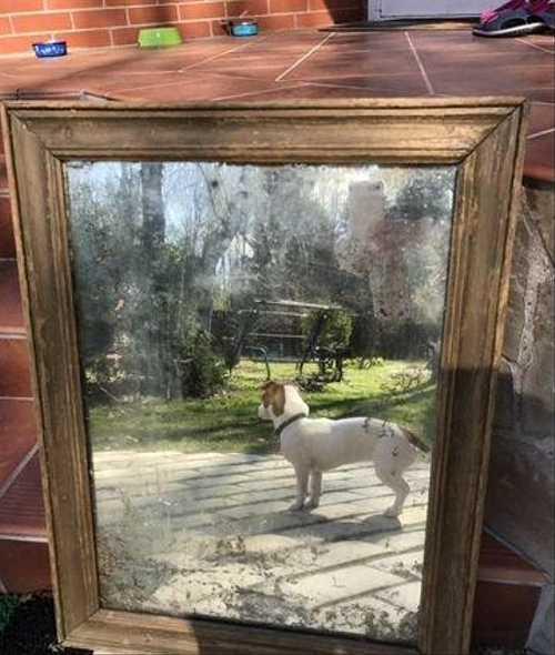 Зеркало старинное в деревянной раме