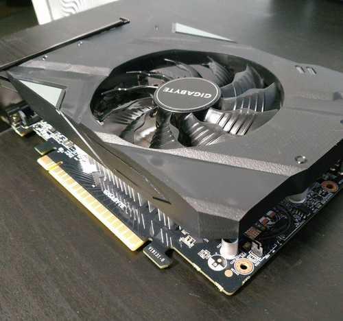 Видеокарта Gigabyte GTX 1650 4gb