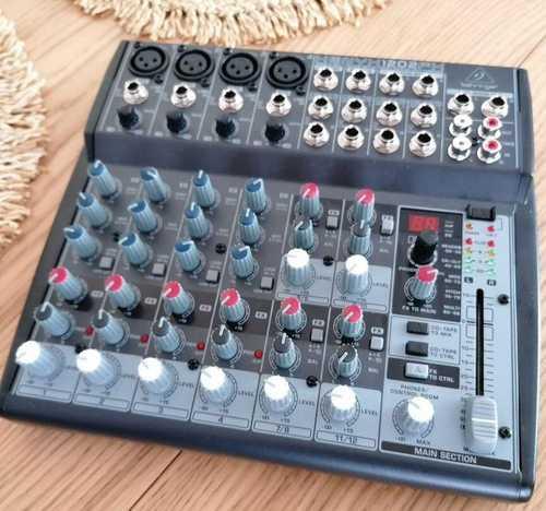 Микшерный пульт Behringer xenyx 1202SFX