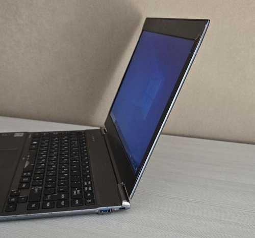 Ноутбук Toshiba Portege Z930-E7S