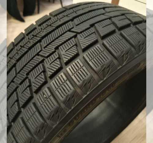 Yokohama Ice Guard IG60 245/40 R19 98Q
