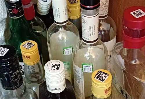 Пустые бутылки из под алкоголя