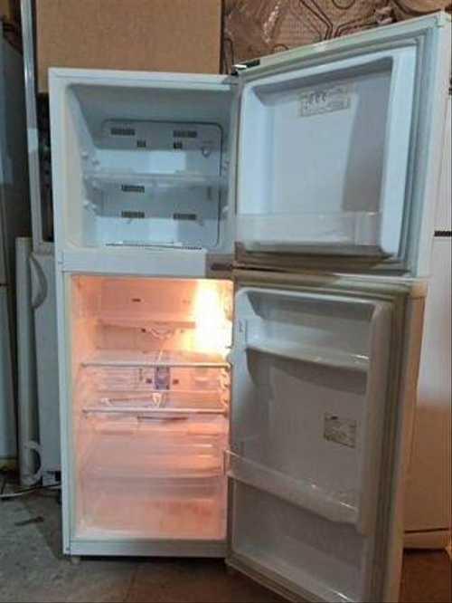Холодильник Samsung RT22scsw1\BWT (сухая заморозка
