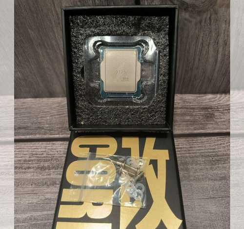 Процессор Intel Core i5 12600HX ES (Q016)