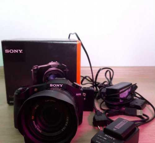 Зеркальный фотоаппарат sony RX-10
