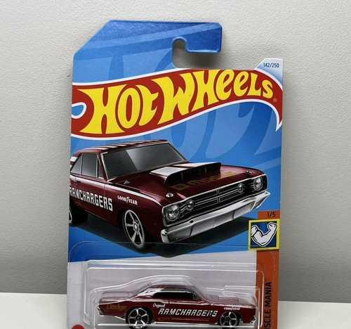 Hot wheels '68 Dodge Dart