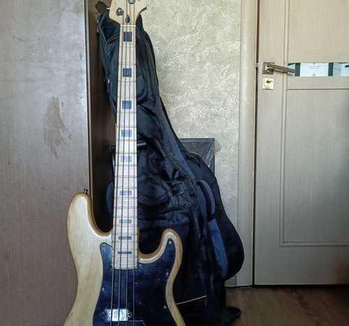 Бас-гитара Fender precision bass, (реплика)