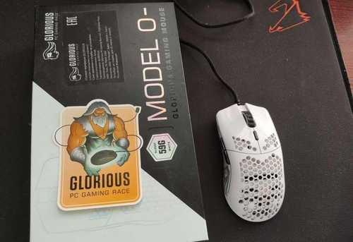 Glorious model o minus