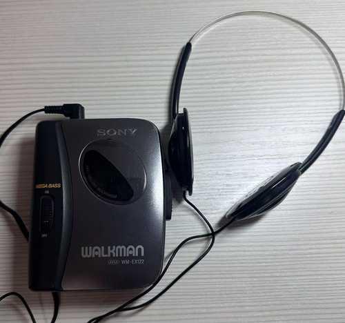 Кассетный плеер sony walkman wm-ex122