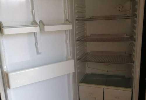 Встраиваемый холодильник бу Ariston