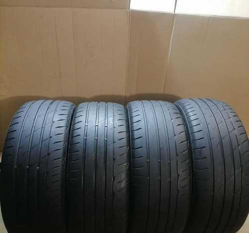 Bridgestone Potenza Adrenalin RE004 235/45 R18 98W
