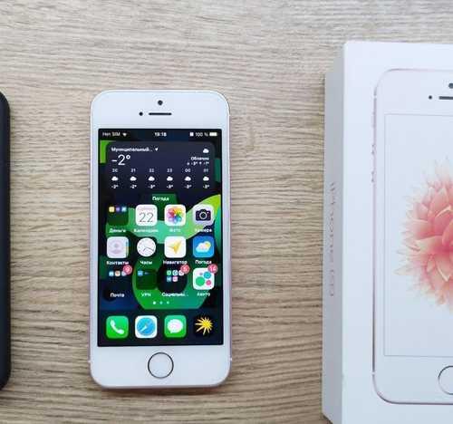iPhone SE, 64 ГБ
