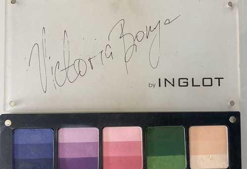 Палетка теней inglot, best dressed lids mally