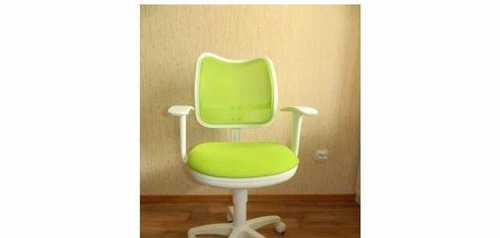 Кресло компьютерное зеленое