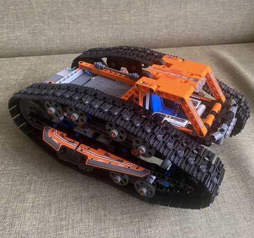 Lego Technic 42140 машина трансформер