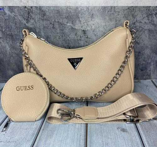 Женская сумка Guess багет бежевая