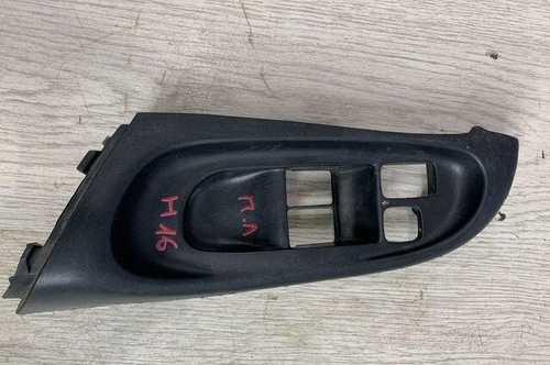 Накладка Nissan almera N16 Лев